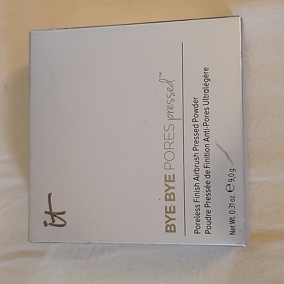 it cosmetics | Makeup | Bnib Bye Bye Pores Pressed Powder By It ...